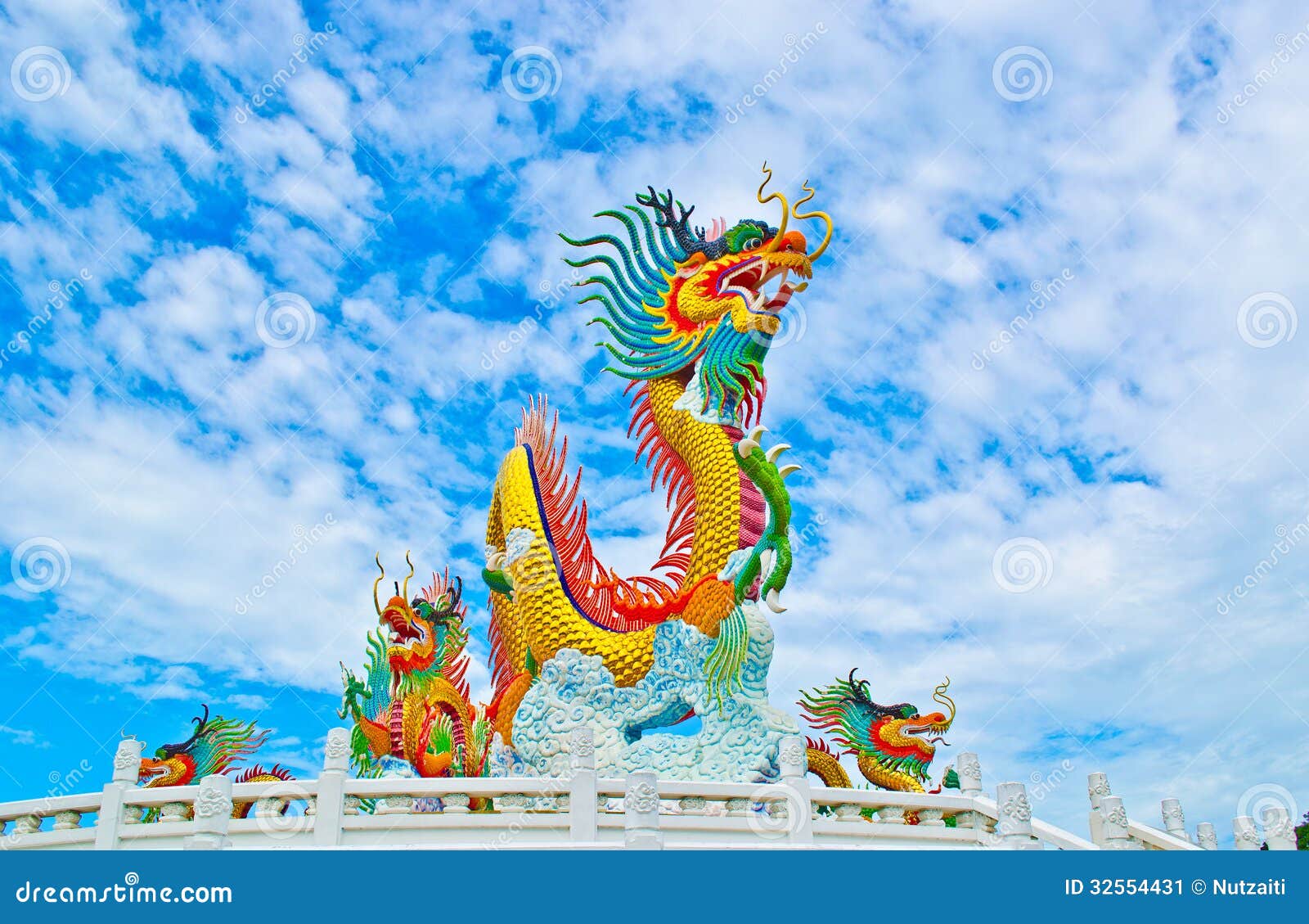 Dargon Statue stock image. Image of nakhonwawan, thailand - 32554431