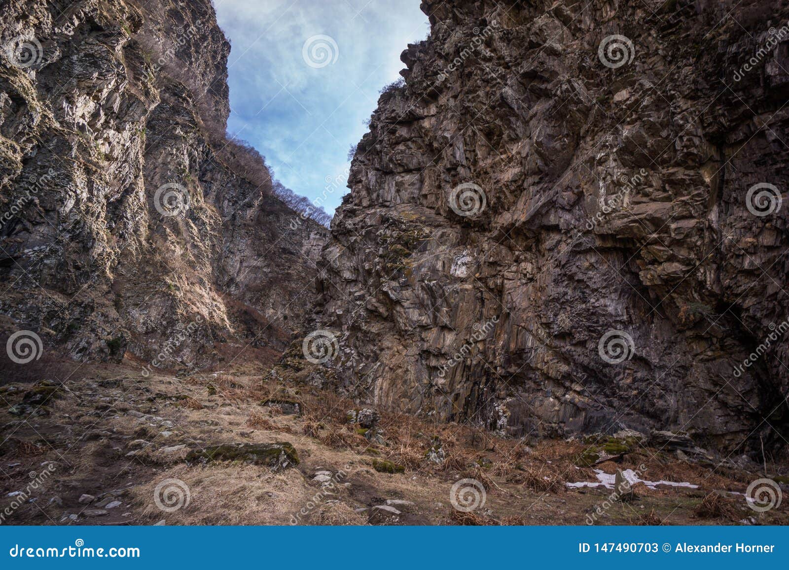 Darial gorge in kazbegi stock image. Image of district - 147490703