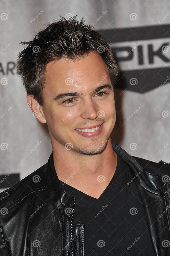 Darin Brooks editorial photography. Image of angeles - 21785807