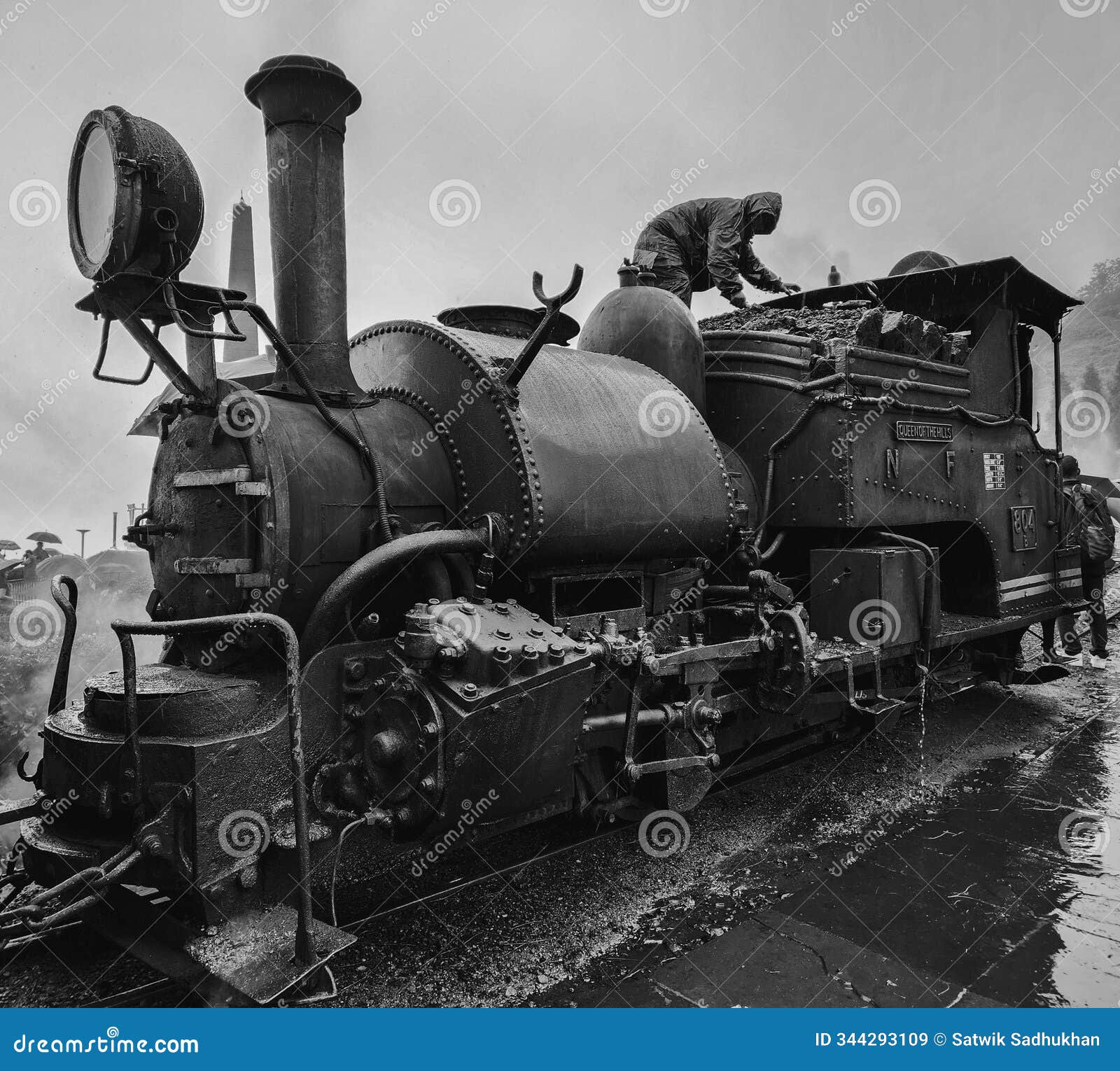 Darjeeling Himalayan Railway Editorial Stock Image - Image of track ...