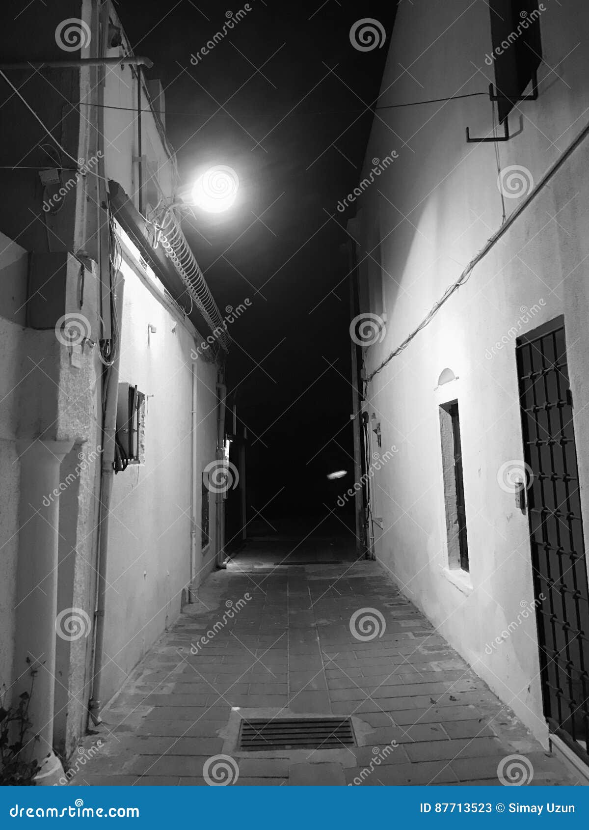 Dark alley stock image. Image of dark, alley, spooky - 87713523