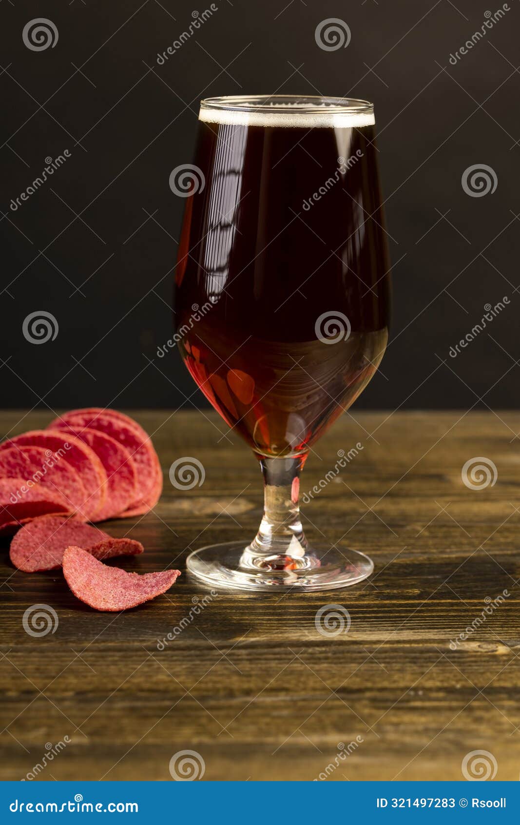 Dark Beer in a Glass Glass, Fresh Dark Beer Stock Image - Image of alcohol, refreshment: 321497283