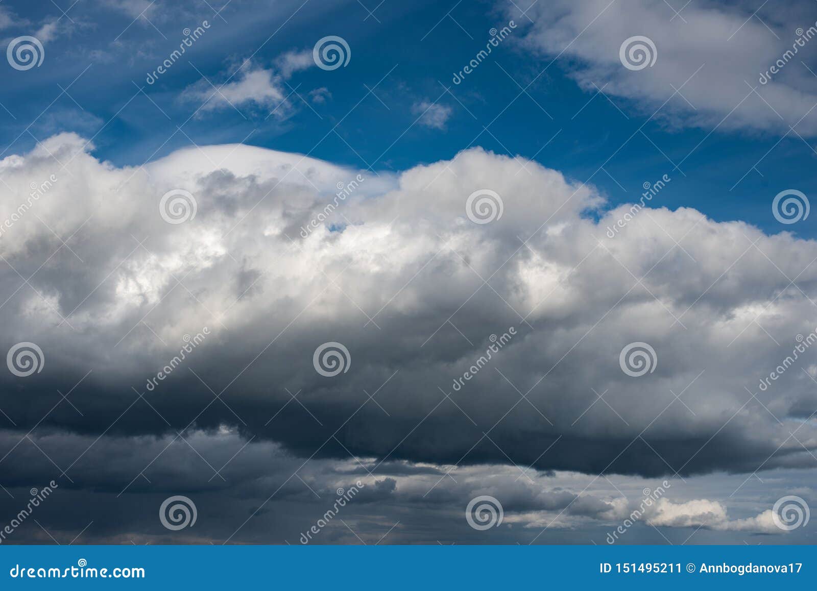 Dark clouds cover the sky stock image. Image of gray - 151495211