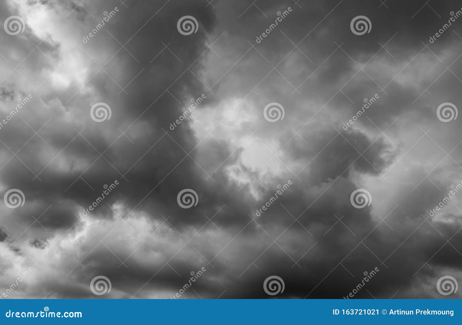Dark Dramatic Sky and Clouds. Background for Death and Sad Concept ...