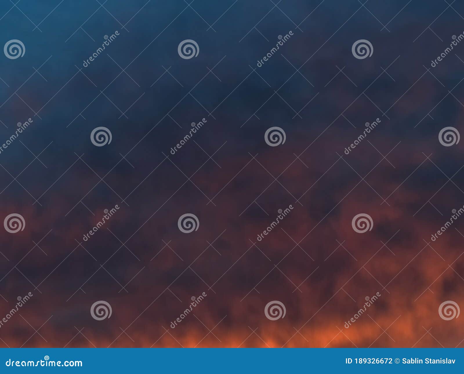 Dark Gradient of the Evening Sky. Colorful Cloudy Sky at Sunset Stock ...