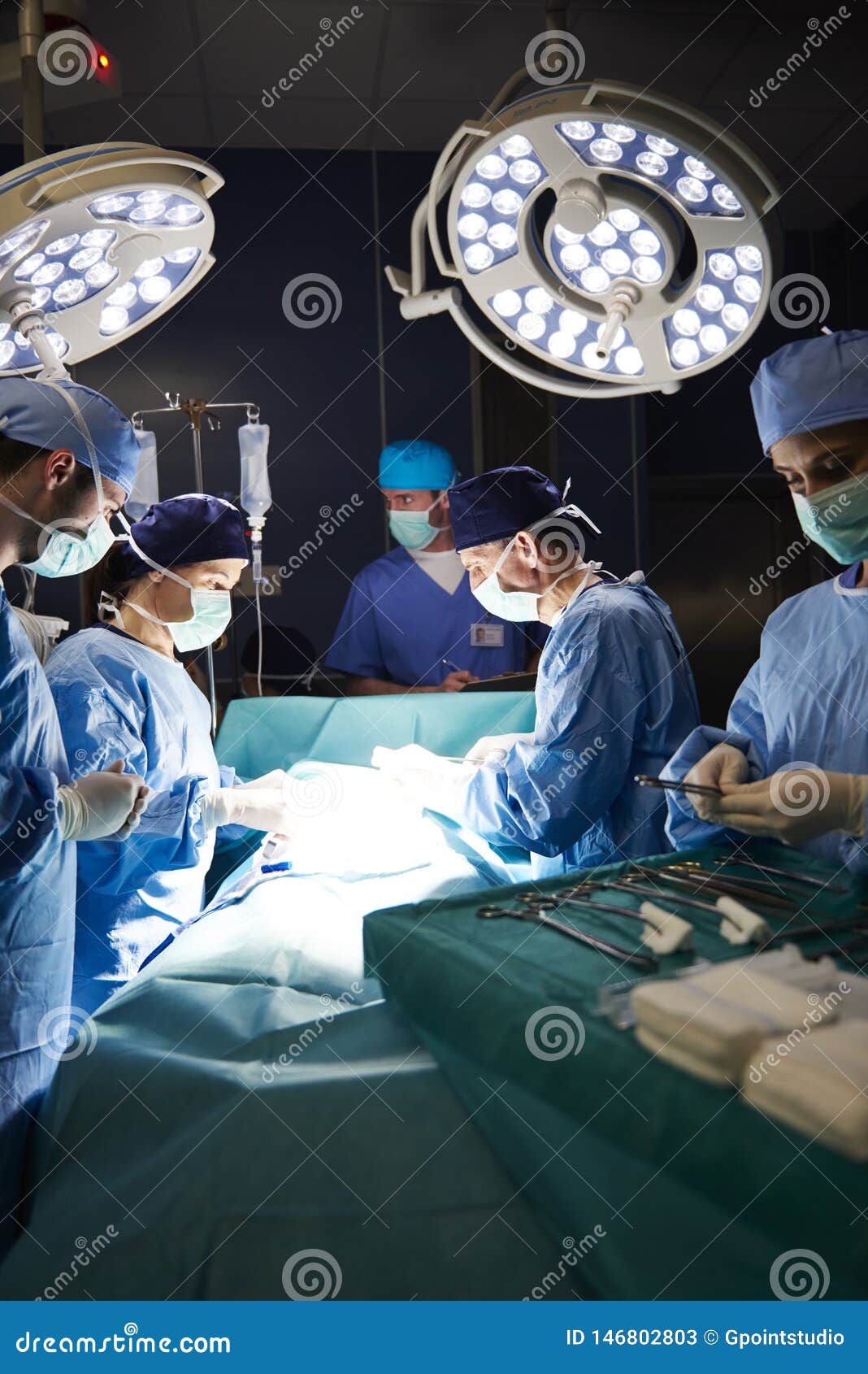 Dark Operating Room and Surgeons Stock Image - Image of idea, dark ...