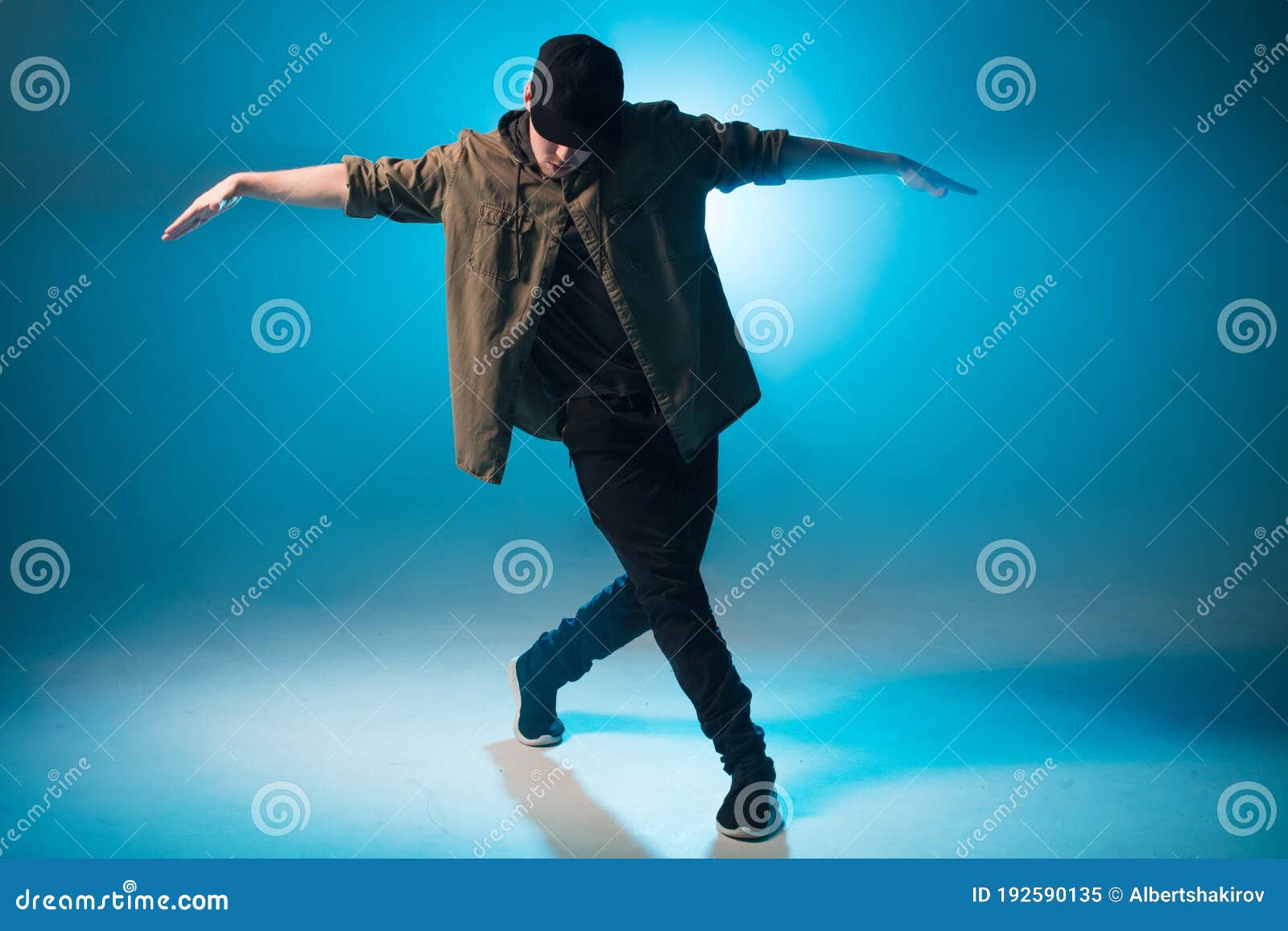 Alone Singer Royalty-Free Stock Photography | CartoonDealer.com #234952823