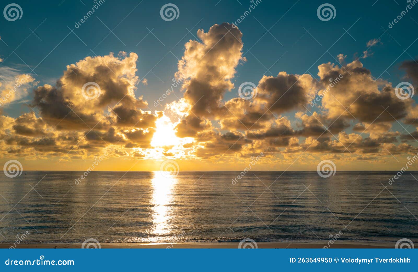 Dark Storm Clouds Background. Dramatic Dark Clouds Sky. Dark Cloudy ...