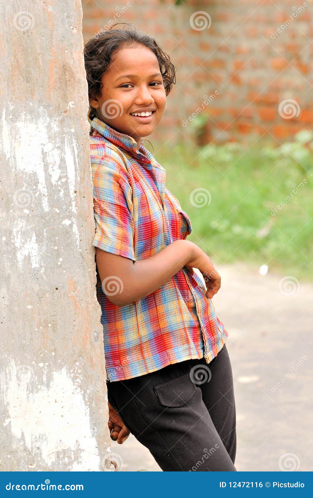 Dark toned poor girl stock photo. Image of clothing, poor - 12472116