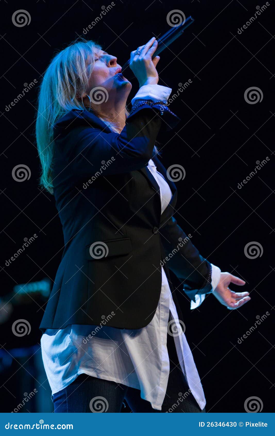 Darlene Zschech editorial image. Image of dancer, zschech - 26346430