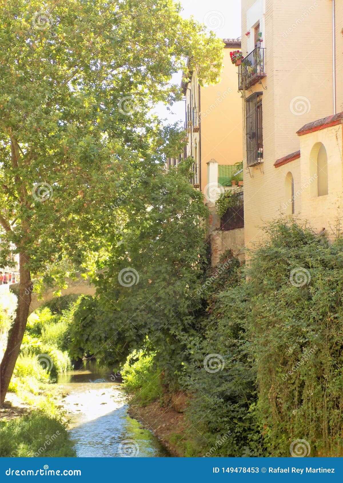 Darro River-Granada-Andalusia Stock Image - Image of spain, bridge ...