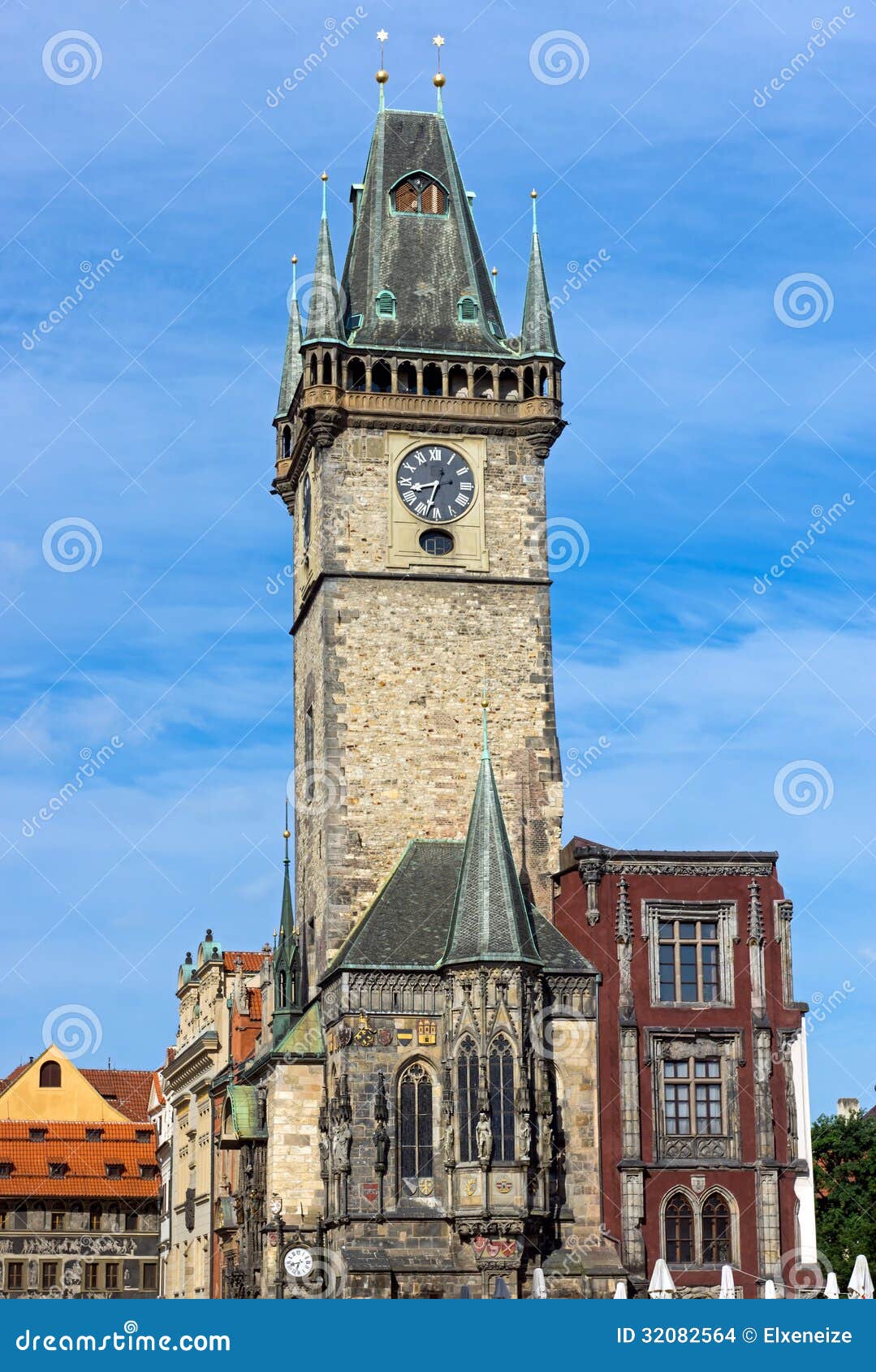 Das alte Rathaus in Prag stockfoto. Bild von prag, städtisch - 32082564