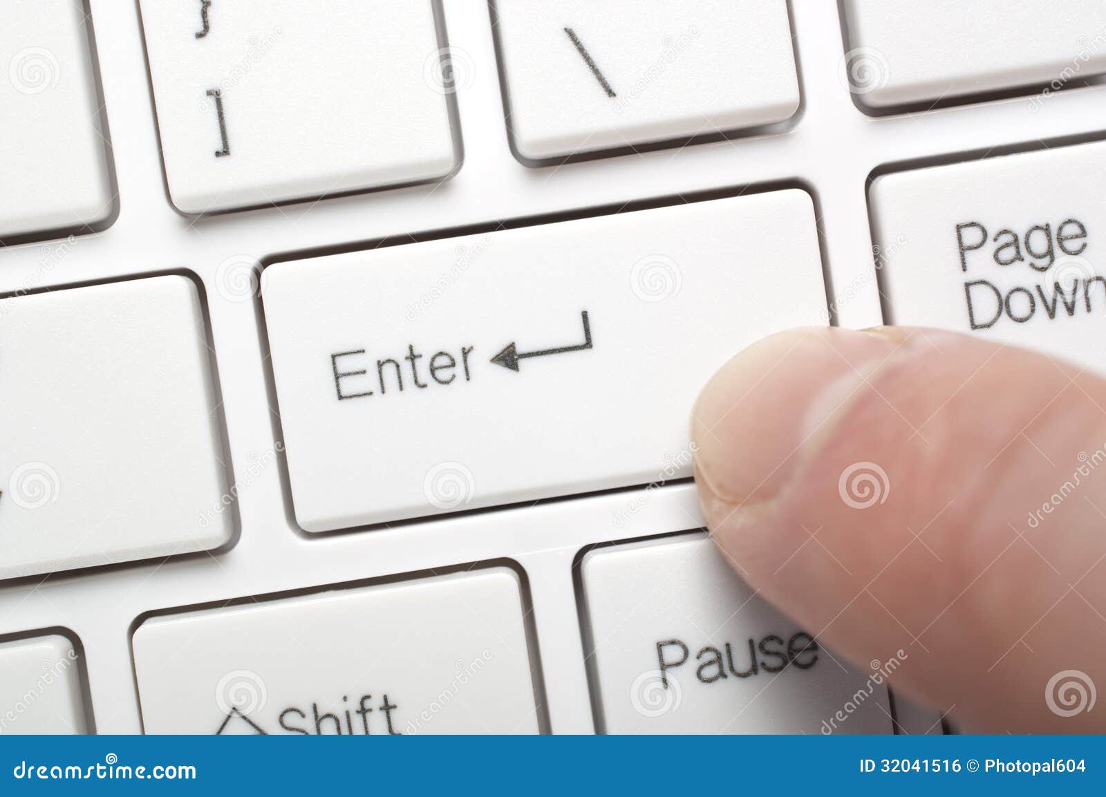 Das Drücken ENTER-Taste stockfoto. Bild von kommunikation - 32041516