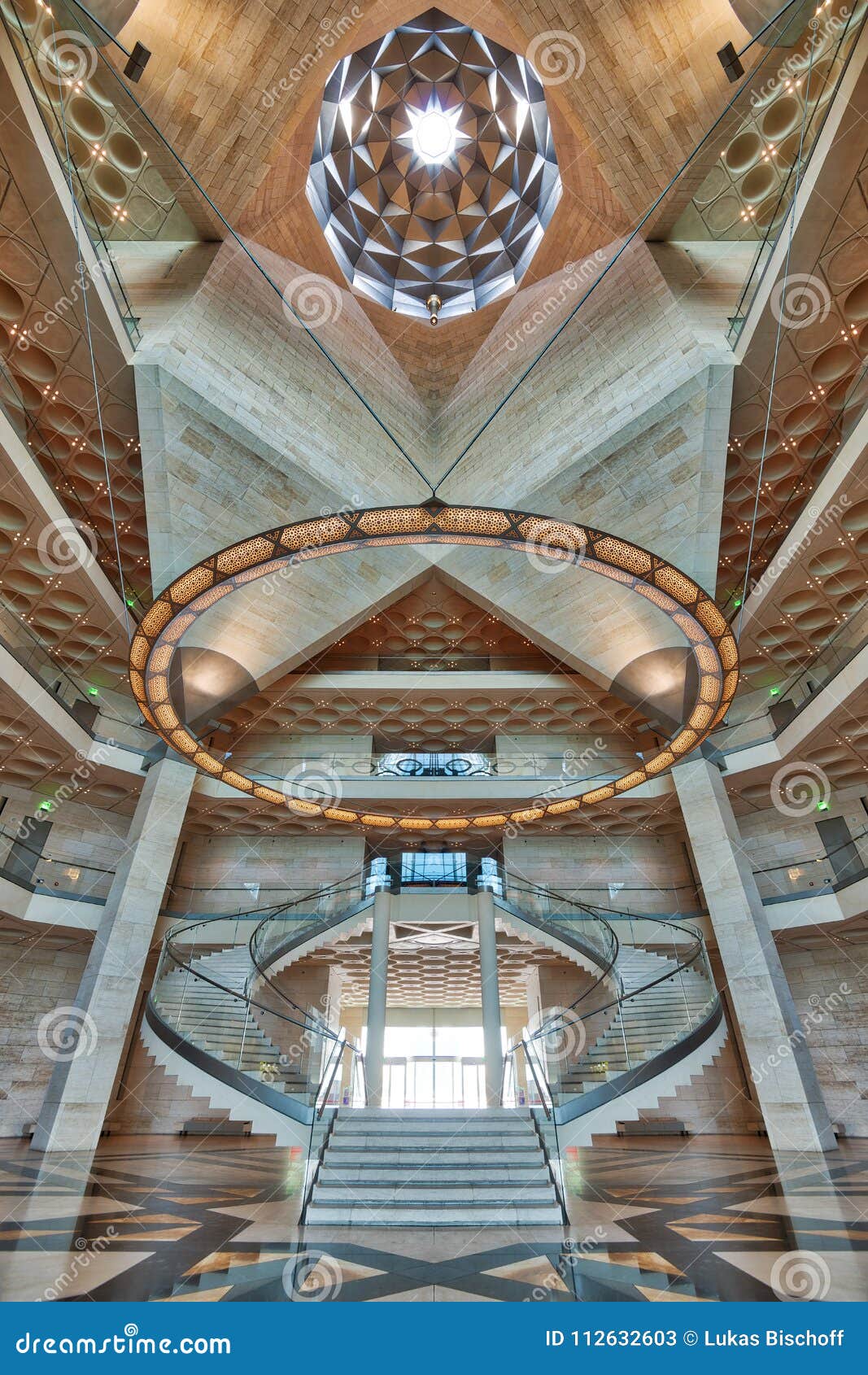 Das Museum Der Islamischen Kunst, Doha, Qatar Redaktionelles Stockfoto ...