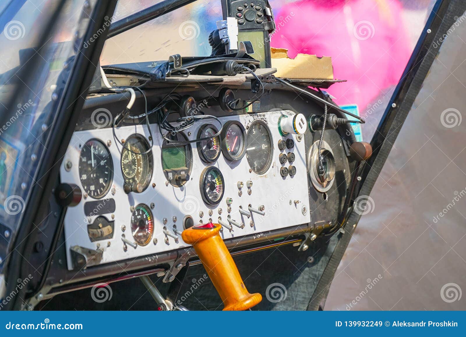 Dashboard Light Sport Aircraft Stock Image - Image of classic, class ...