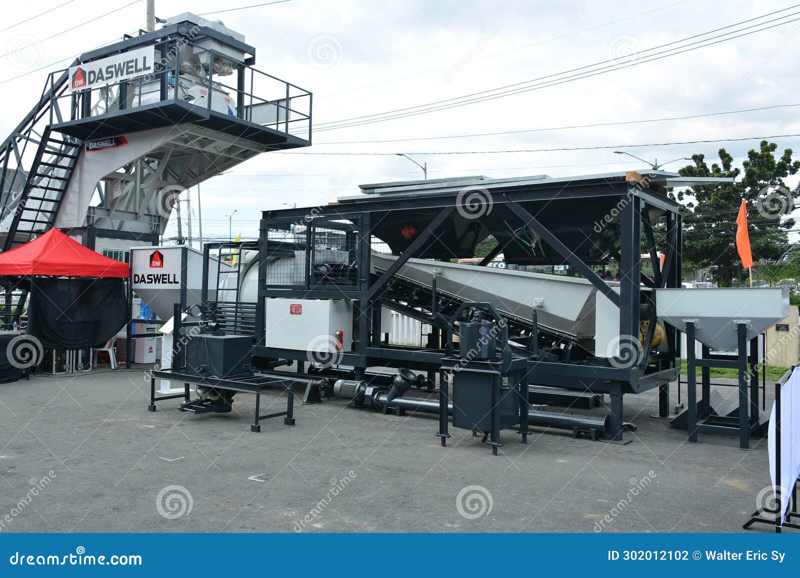 Daswell Mobile Concrete Batch Plant at Philconstruct in Pasay ...