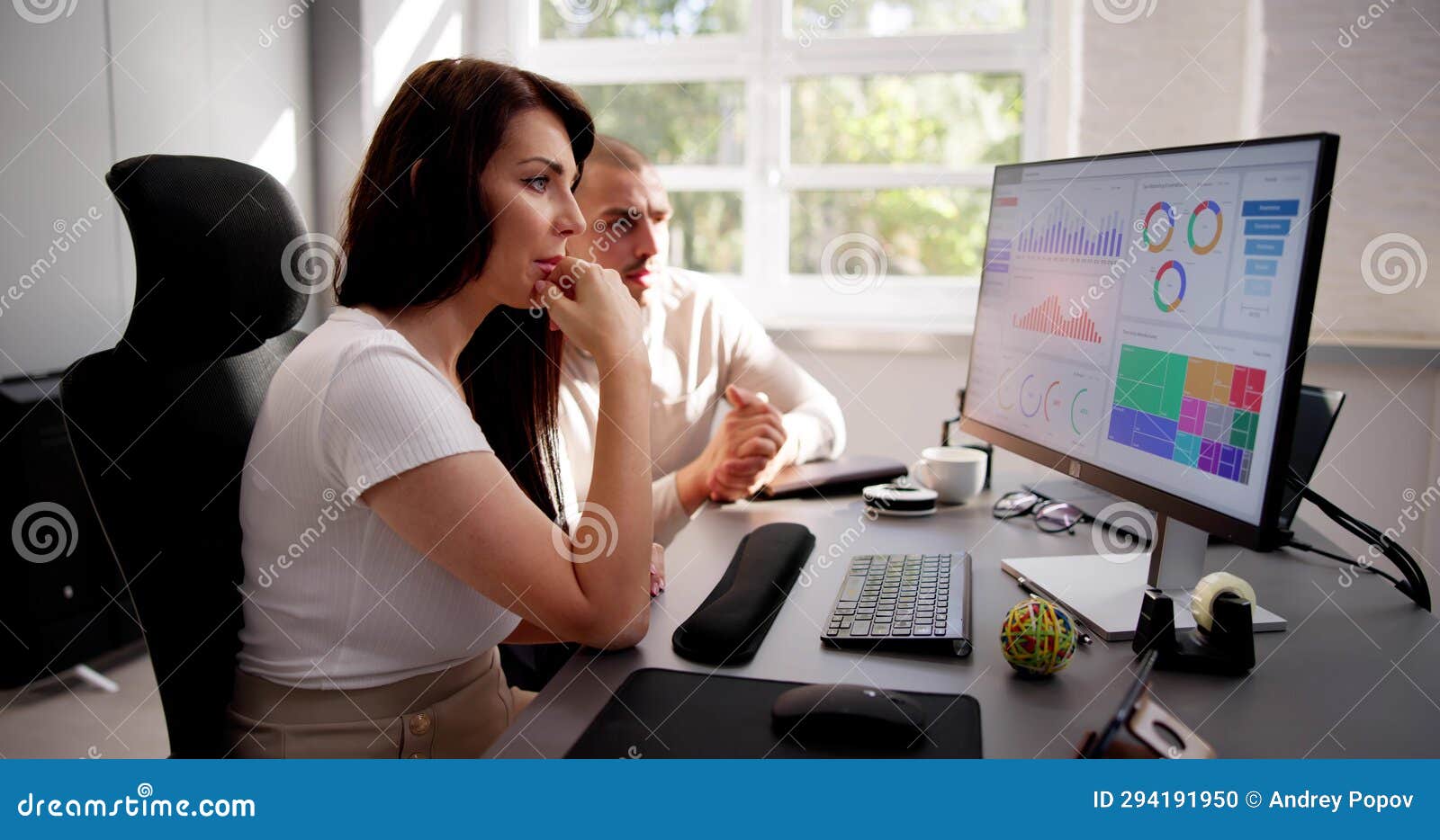 Data Analyst Mit Data Analytics KPI Stock Photo - Image of business ...