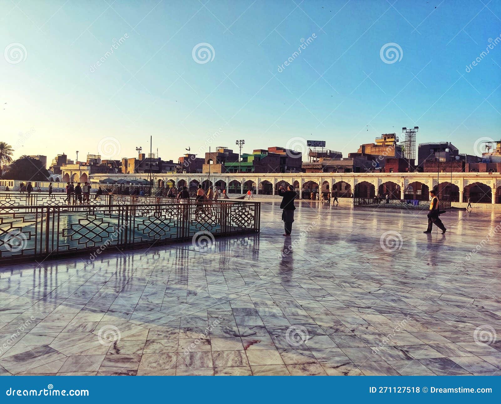 Data Darbar Lahore | Ancient Place Editorial Stock Photo - Image of ...