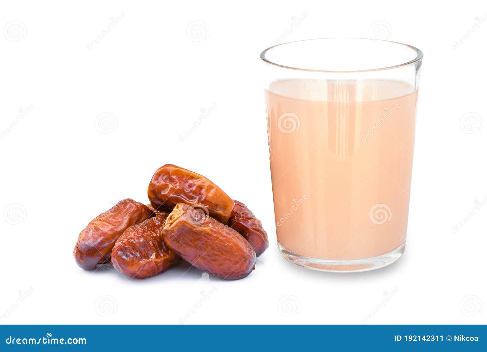 A Row Of Dates Palm Trees At Jeddah Corniche, 30 Km Coastal Resort Area ...