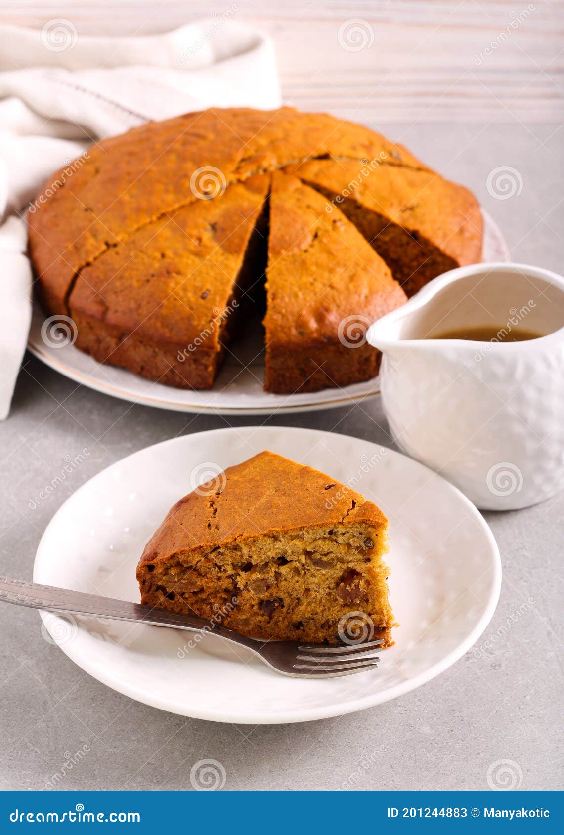 Date and Sultana Pudding Served Stock Image - Image of sultana, food ...