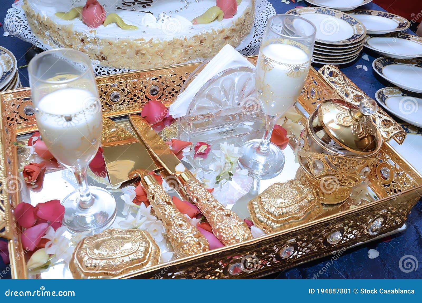 Dates and Milk are of Moroccan Customs in Reception of Guests ...