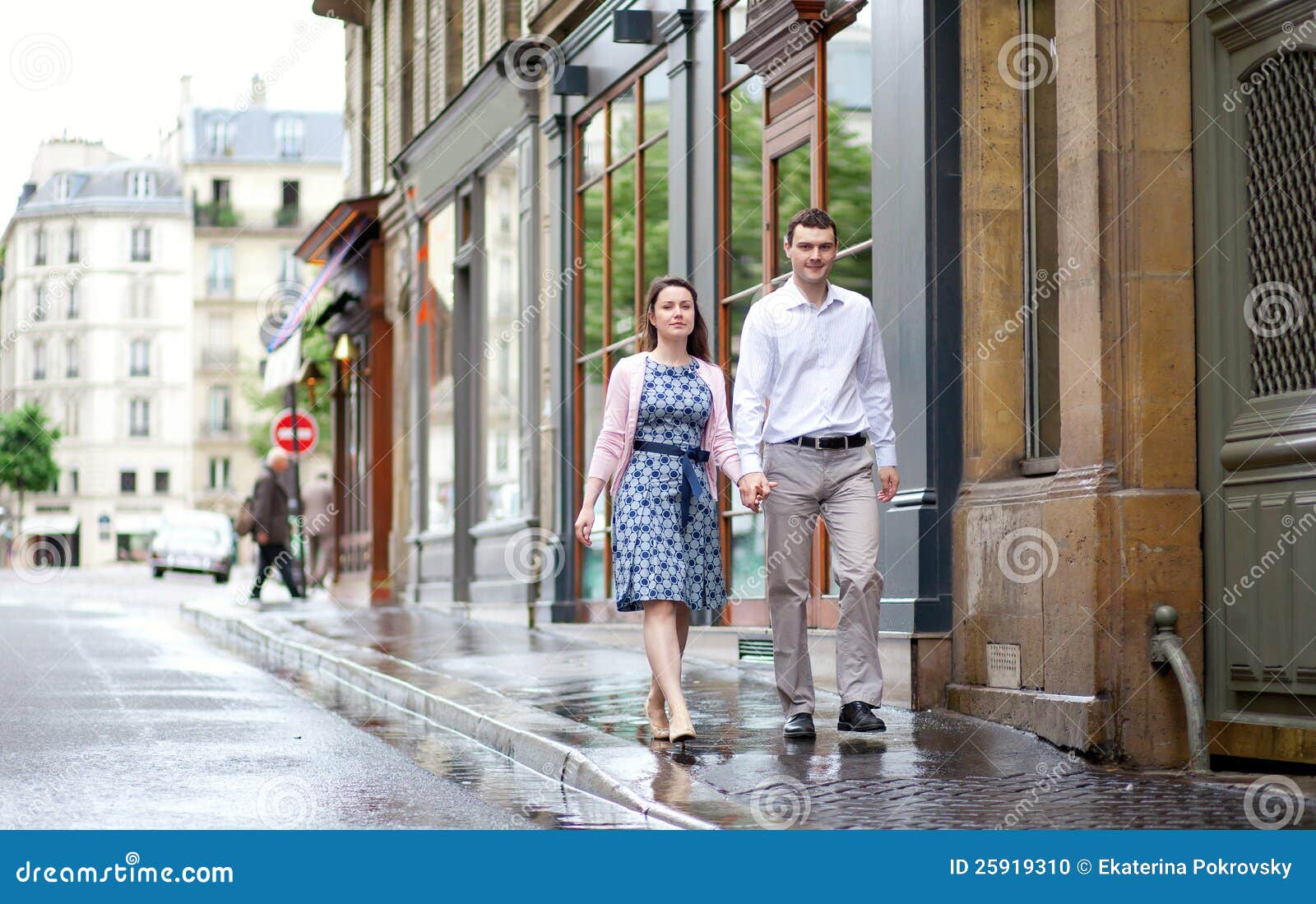 Dating Couple Walking in Paris Stock Photo - Image of date, dating ...
