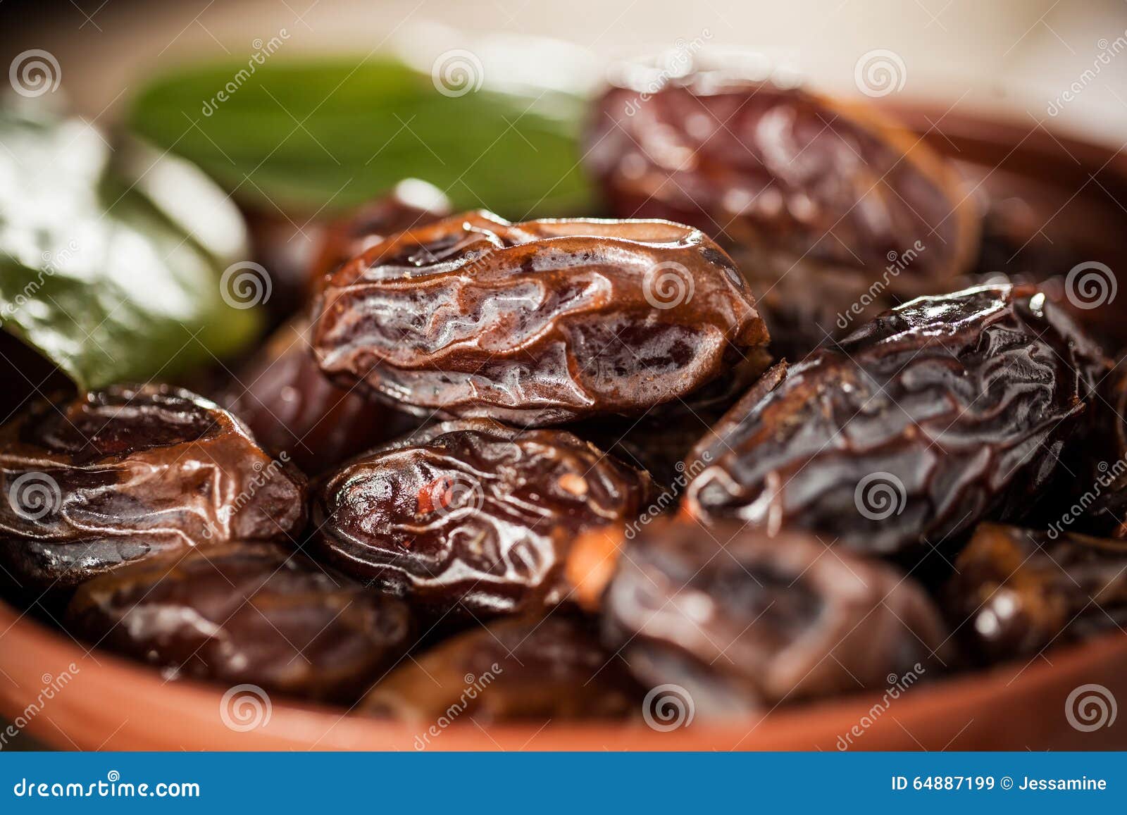 Dattes de Medjool image stock. Image du tropical, groupe - 64887199