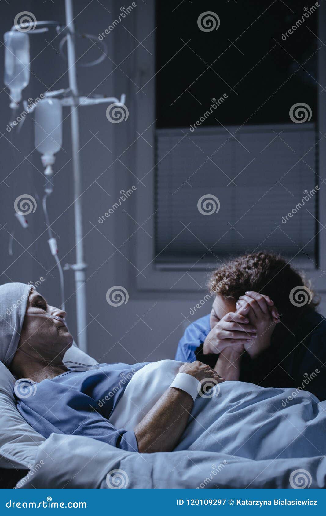 Daughter Visiting Sick Mother With Cancer Dying In The Hospital Stock Image Image Of Mourning