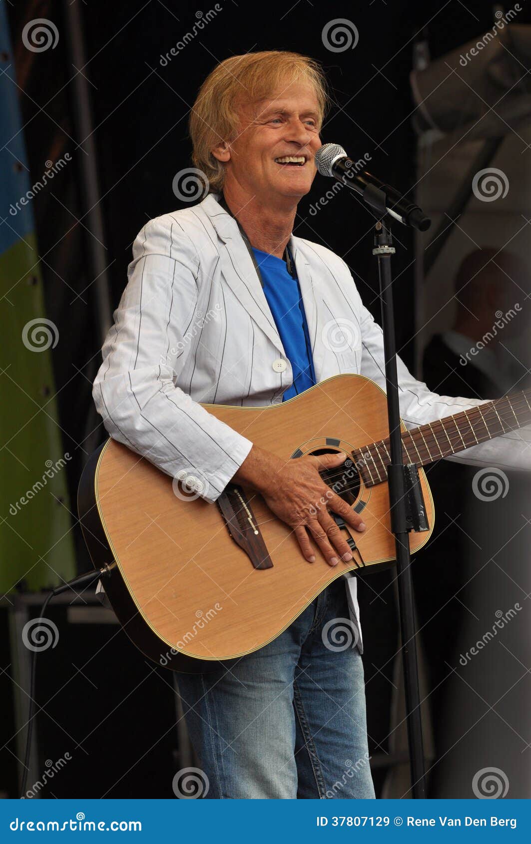 Dave redactionele stock afbeelding. Image of overweging - 37807129