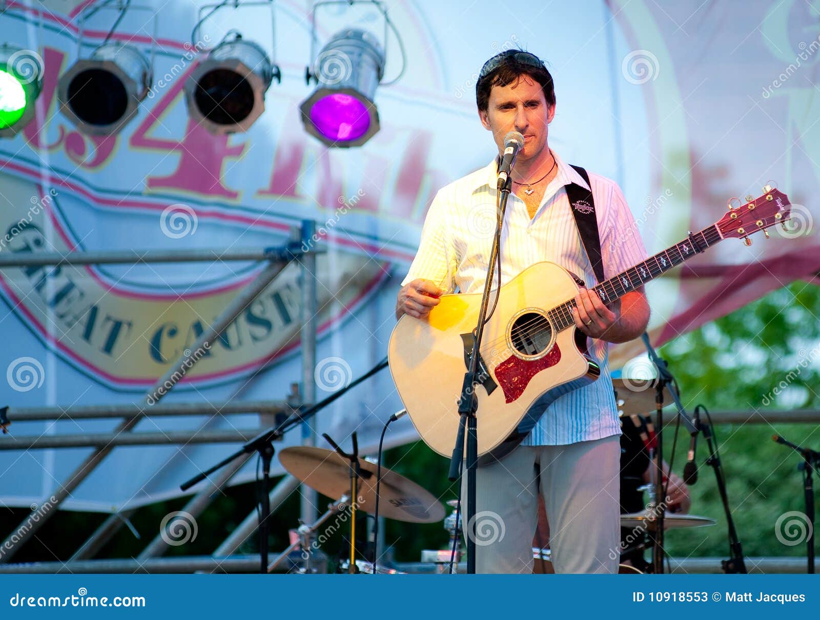 Dave Carroll and the Sons of Maxwell Perform. Editorial Stock Photo ...