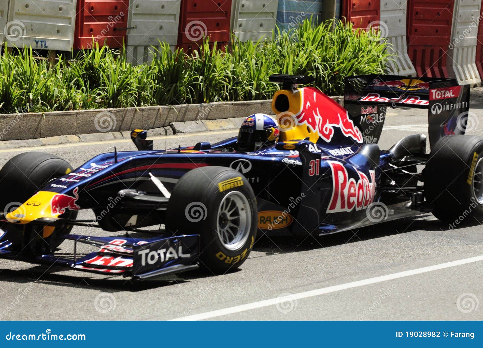 David Coulthard in Formula 1 Car Editorial Photography - Image of tires ...
