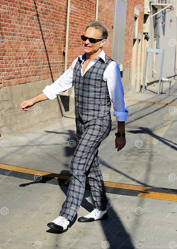 David Lee Roth editorial photo. Image of black, musician - 99546401