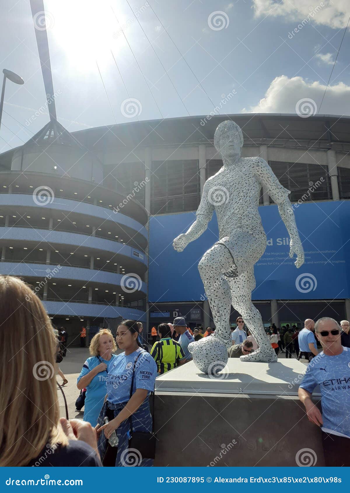 David Silva statue editorial image. Image of person - 230087895