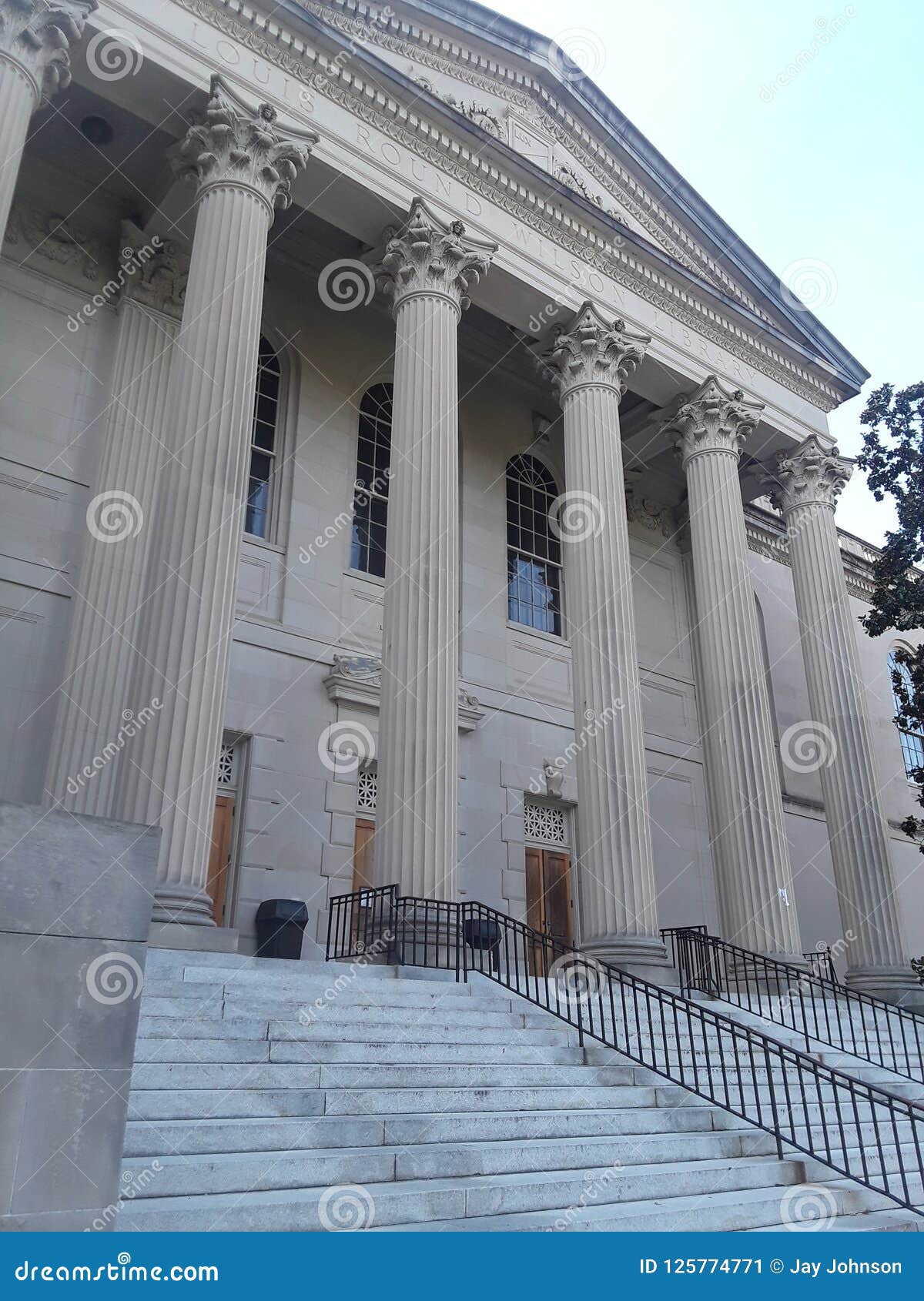 Davis Library editorial photo. Image of davis, library - 125774771