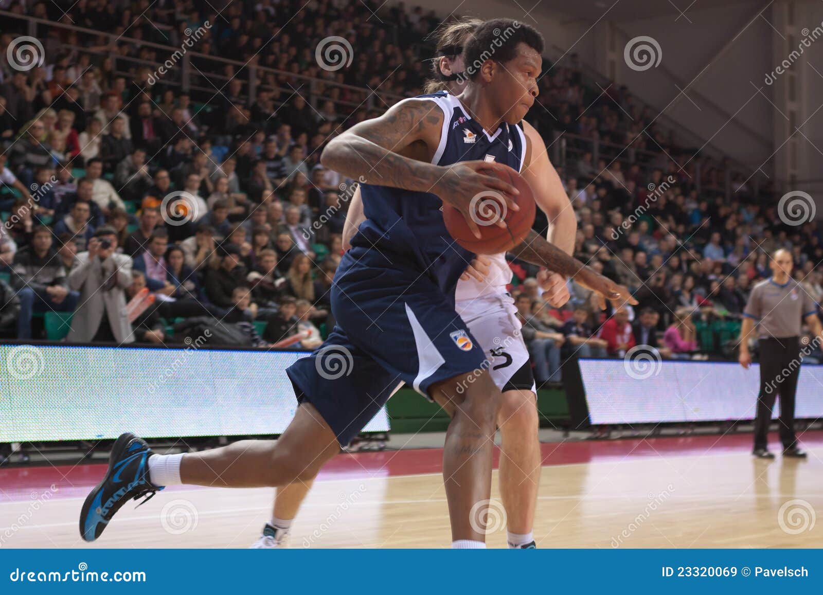 Davon Jefferson editorial stock image. Image of krasnye - 23320069