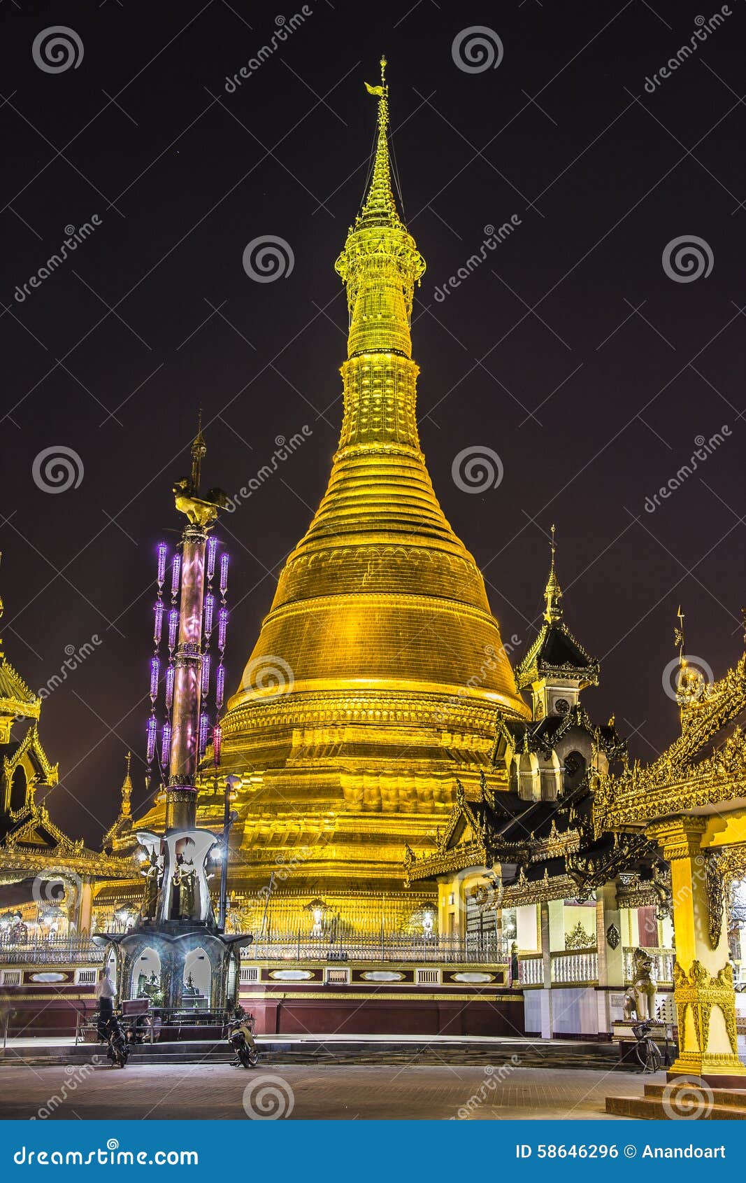 Dawei Pagoda photo stock. Image du lumière, sacré, illuminé - 58646296