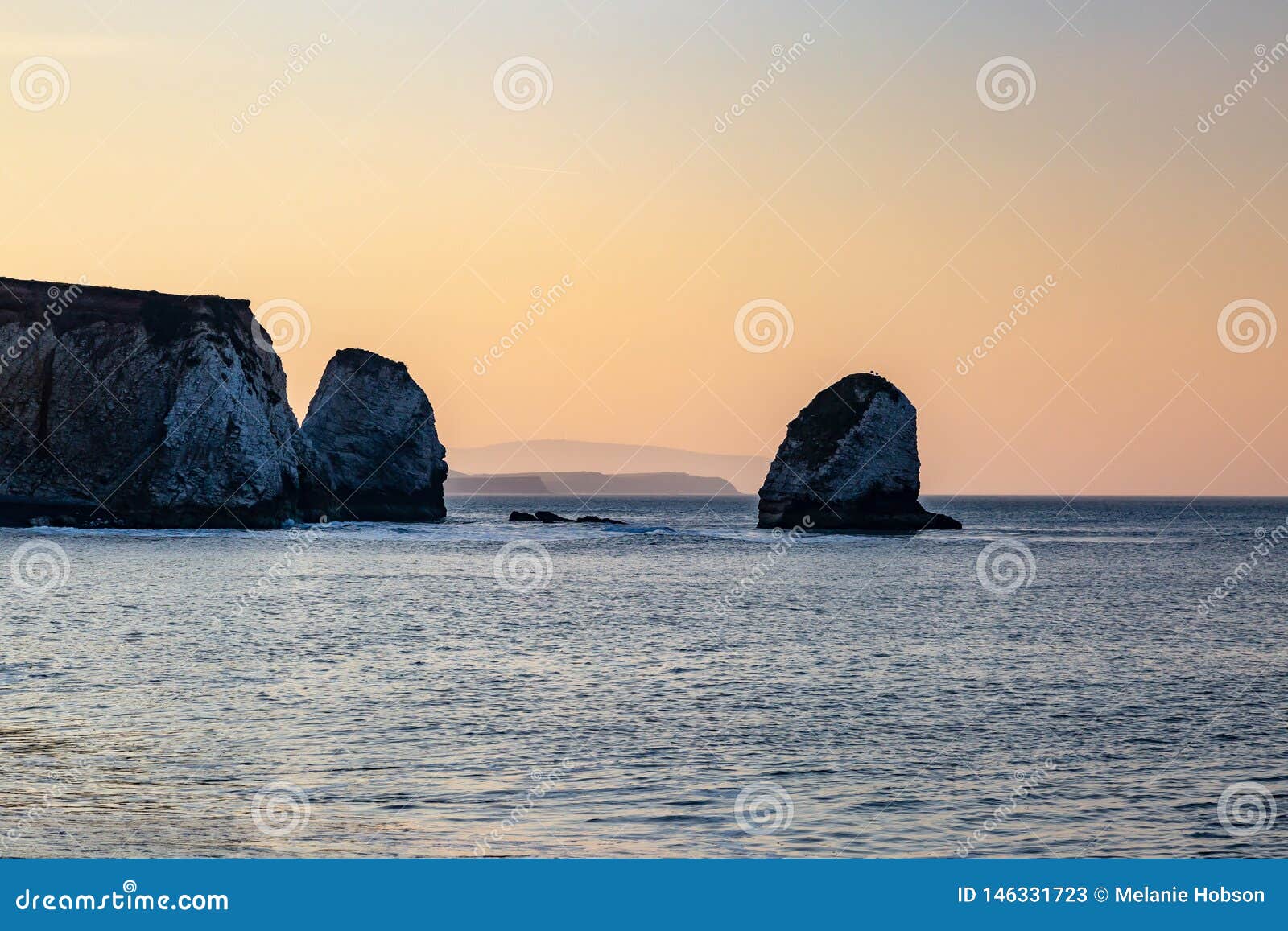 Dawn at Freshwater Bay stock image. Image of horizontal - 146331723