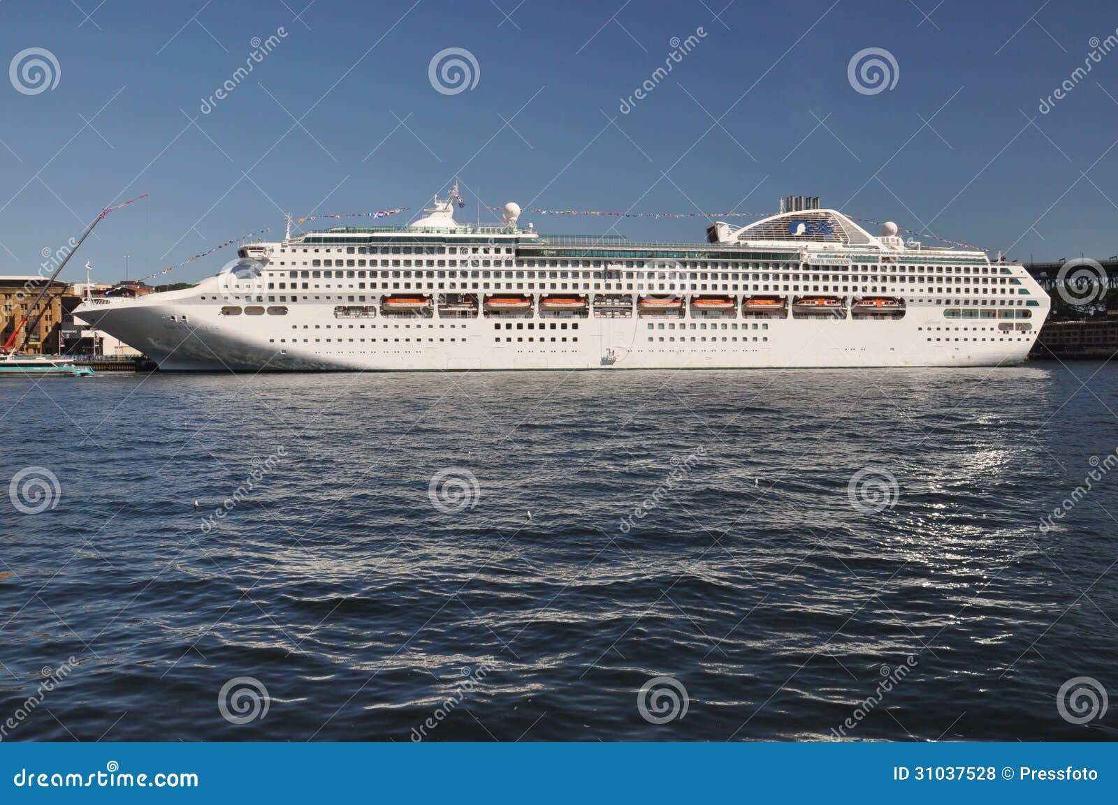 Dawn Princess Cruise Ship foto de archivo editorial. Imagen de princesa ...