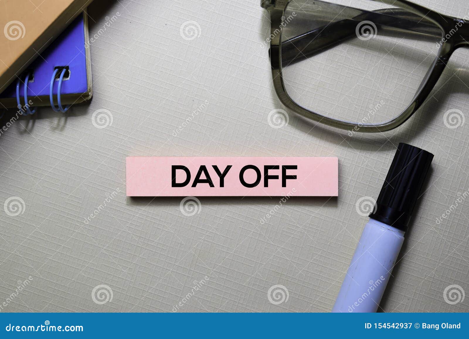 Day Off Text on Sticky Notes Isolated on Office Desk Stock Image ...