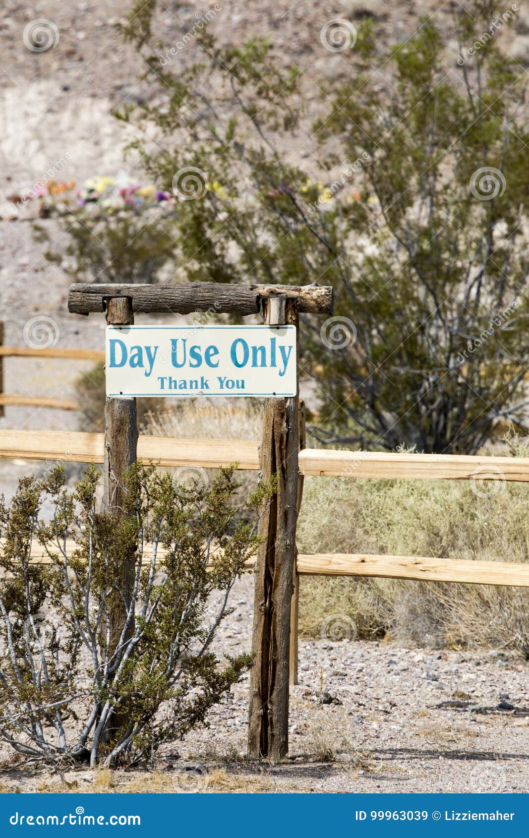 Day Use only Sign stock image. Image of travel, outdoors - 99963039
