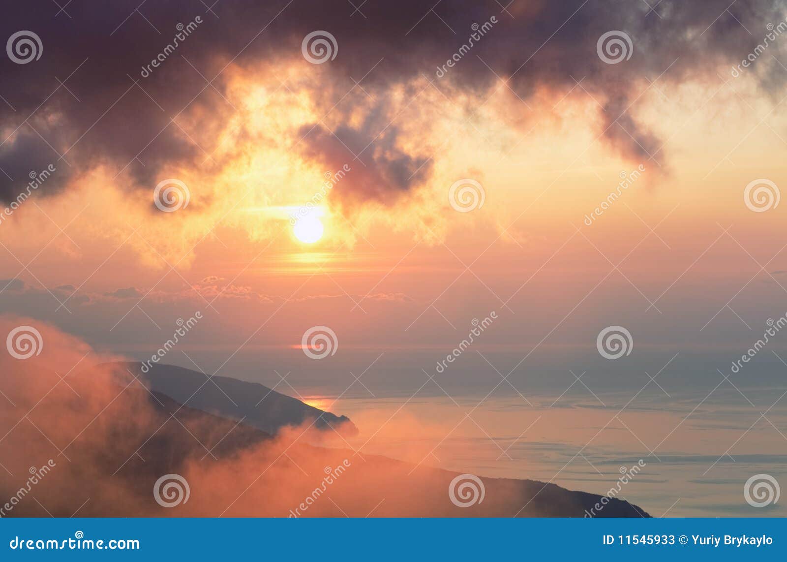 Daybreak Coastline Fantastic Colors Landscape Stock Image - Image of ...