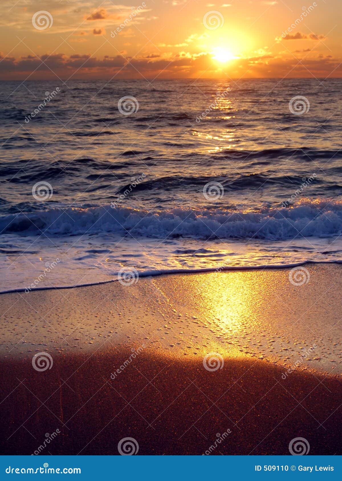 Daybreak in Palm Beach, Florida Stock Photo - Image of offshore, rising ...