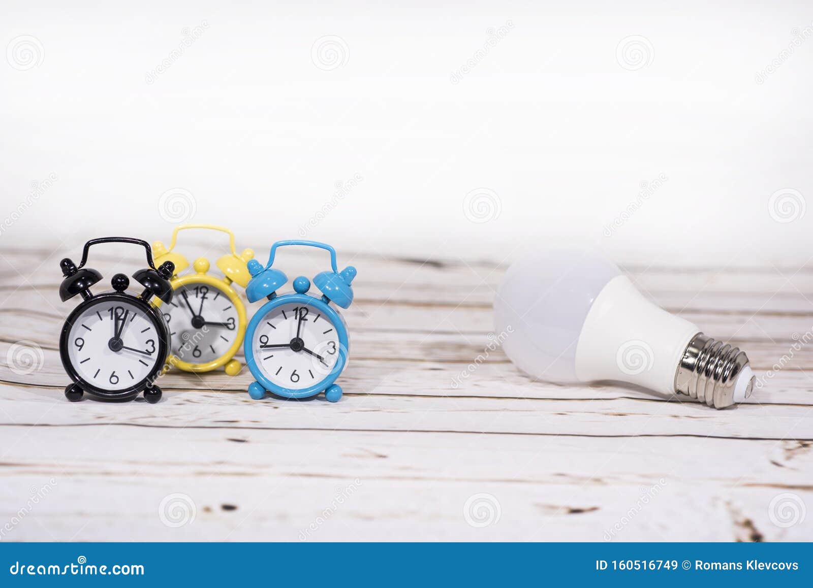 Daylight Saving Time. Wall Clock Going To Winter Time. Autumn ...