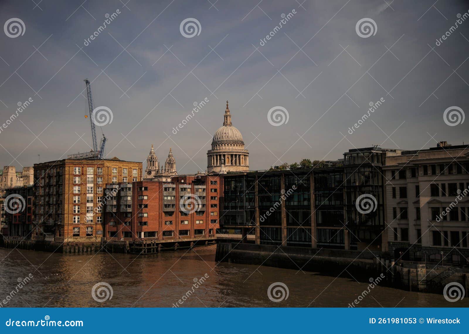 Daytime View of London Skyline Stock Image - Image of skyline, sunset ...