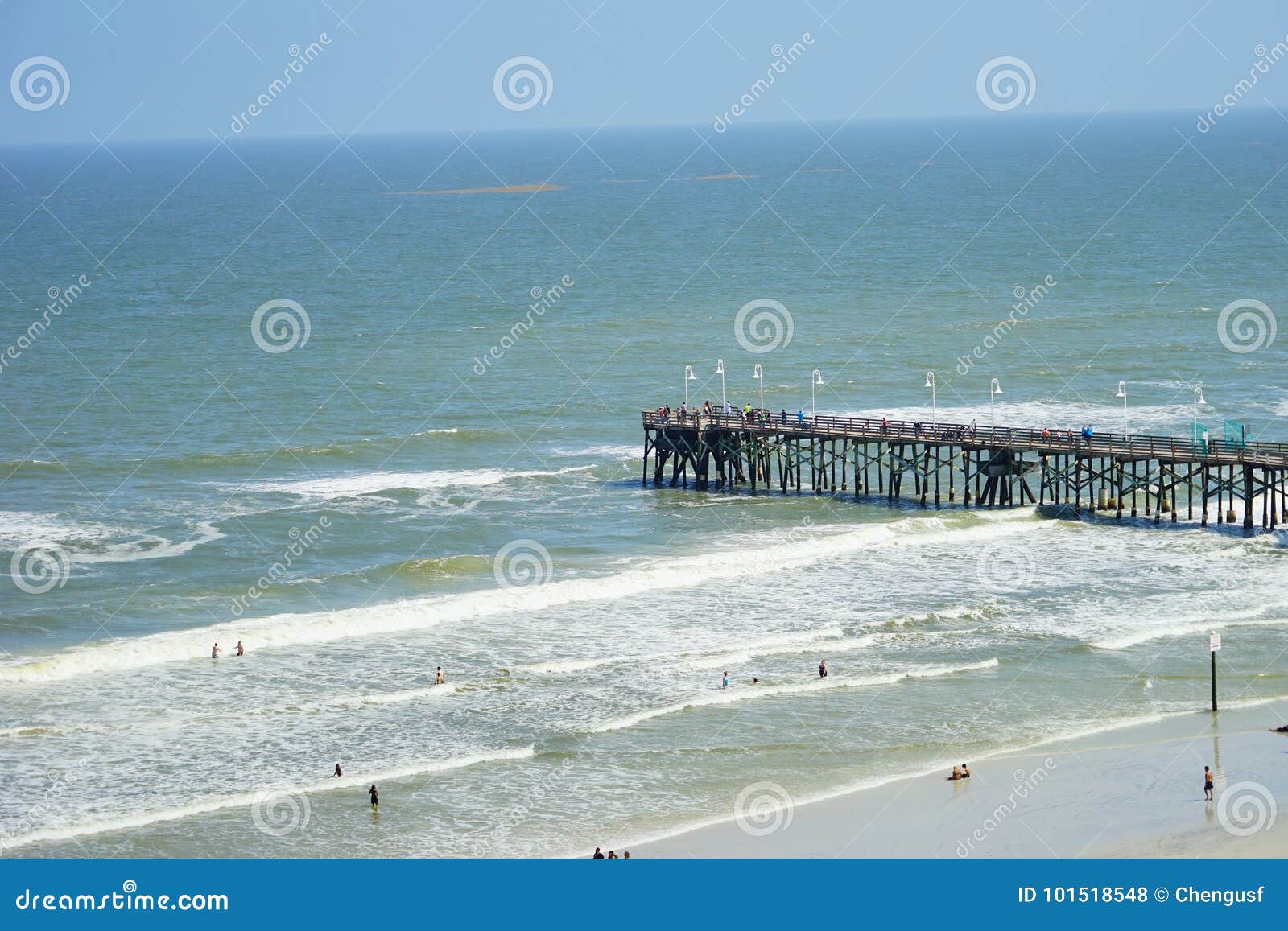 Daytona Beach pier editorial stock photo. Image of dusk - 101518548