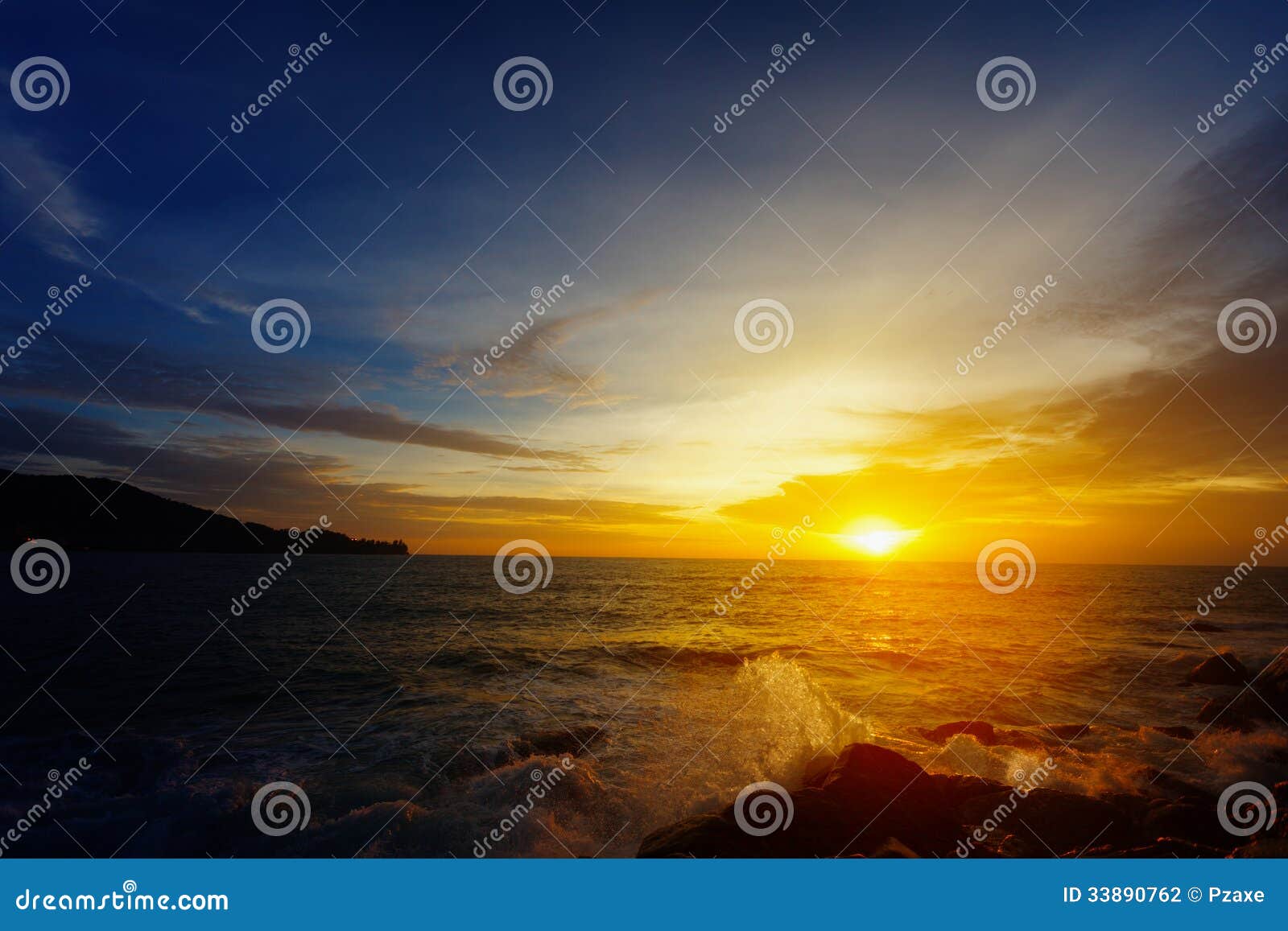 The Dazzling Bright Sunset Over a Tropical Ocean Stock Photo - Image of ...