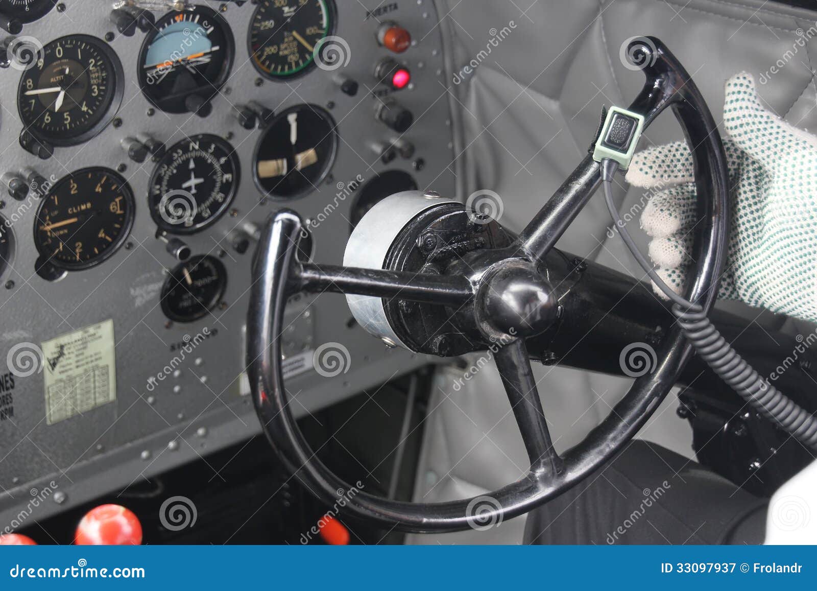 DC3 cockpit steering pilot stock image. Image of dashboard - 33097937