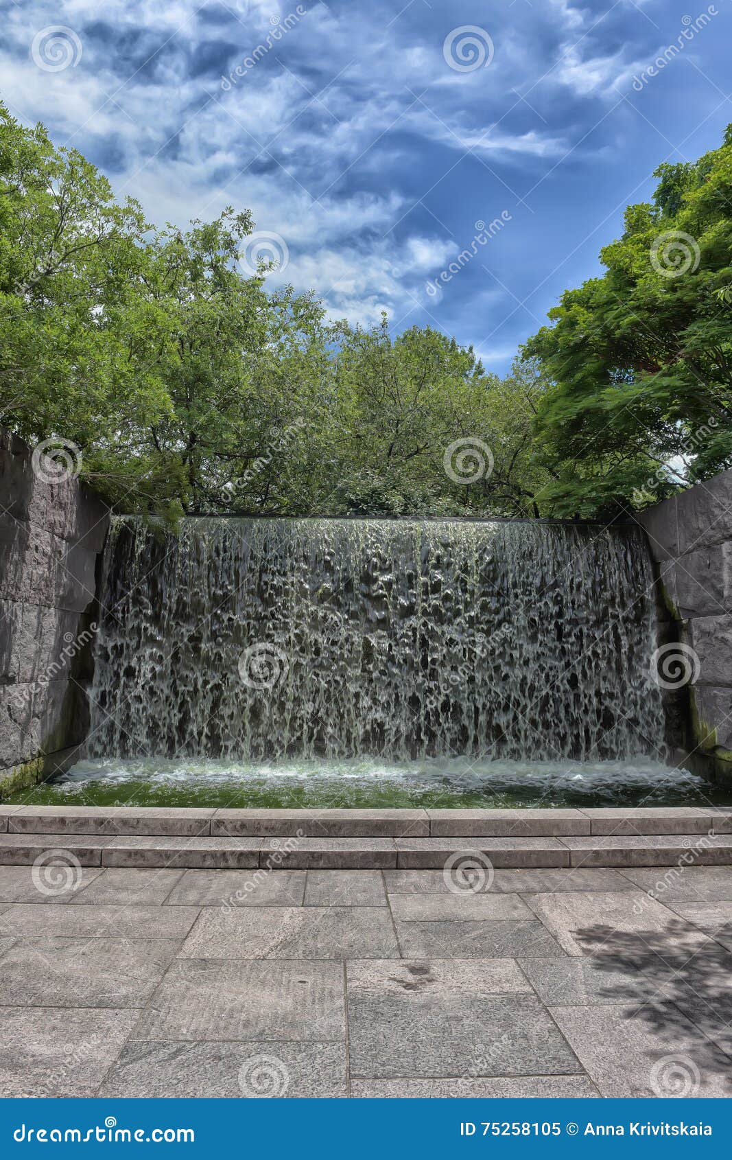 DC Waterfall editorial image. Image of fall, movement - 75258105