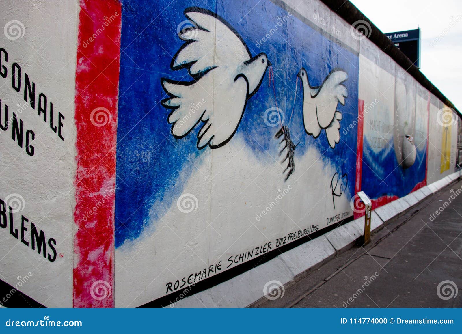 DDR Wall editorial image. Image of east, side, wall - 114774000