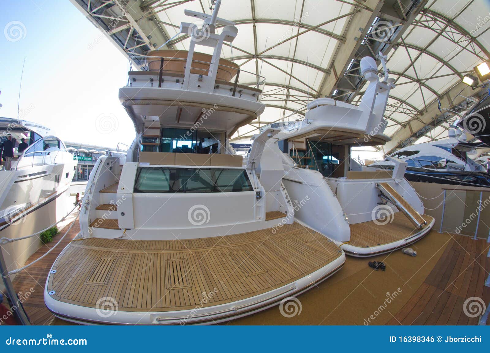 De 50ste Uitgave Van De Boten Toont in Genua Redactionele Foto - Image ...